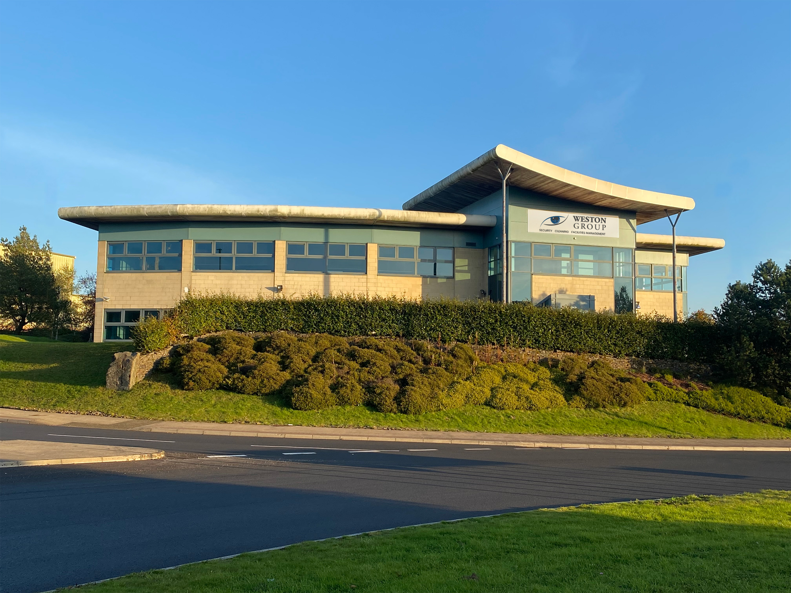 sign-mockup – Weston FM Group